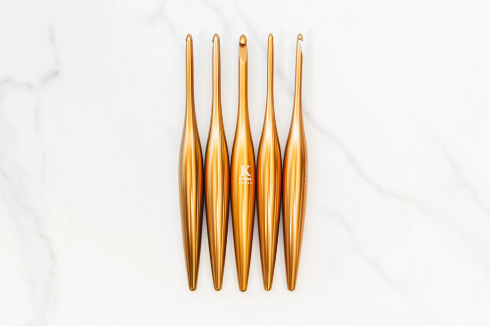Furls Limited Edition Bronze Streamline Metal 4.00mm Crochet Hook UK ...